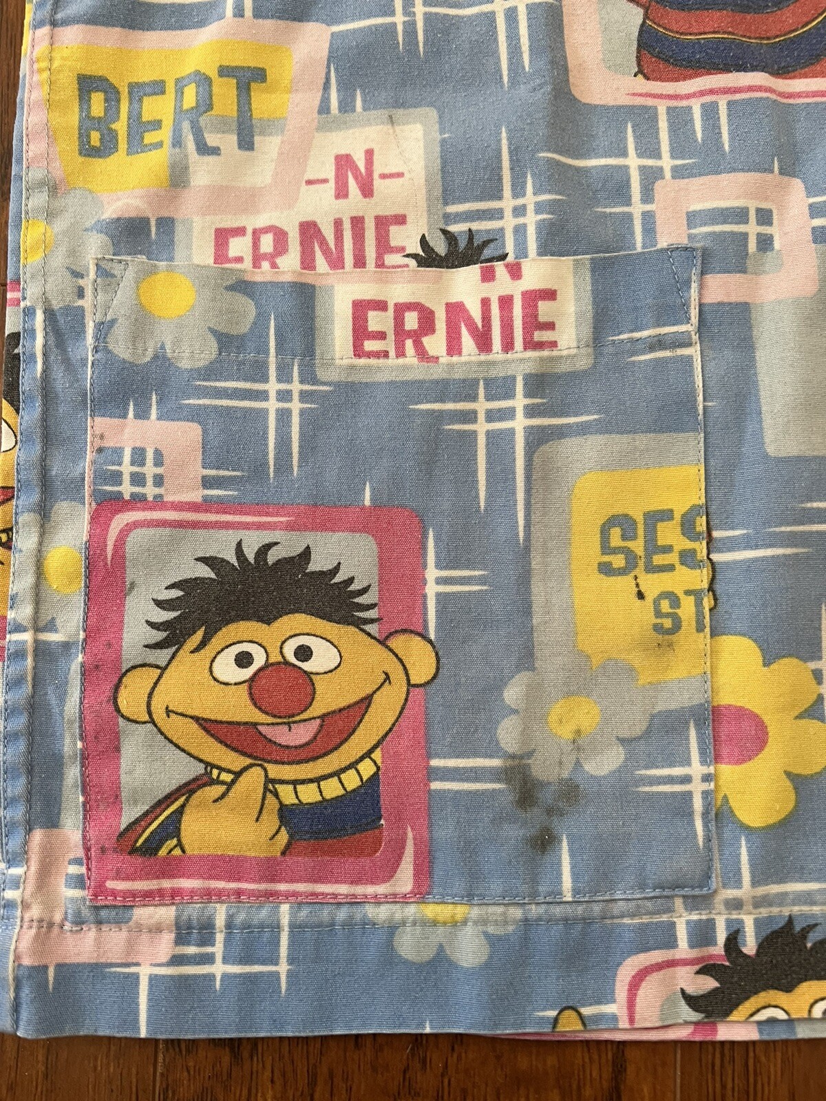 Bert And Ernie Sesame Street Elmo Small Scrub Top Dr … - Gem