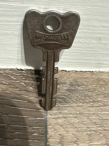 Vintage Master Lock Co. Key – Classic Collectible | eBay