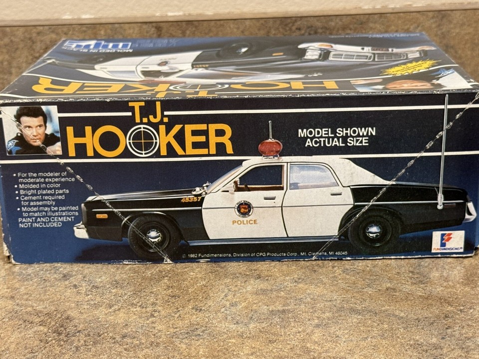 MPC T.J. HOOKER Dodge Monoco Police Car 1/25 Scale Model Kit #1 -0676 ...
