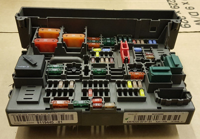 BMW 1 SERIES E87 REAR ELECTRONIC FUSE BOX 9119445 | eBay UK