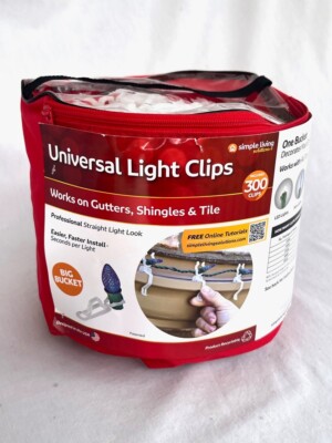 Set of 300 Outdoor Universal Christmas Light Clips | eBay