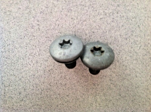00 BMW 325xi 325i 330i 330Ci E46 ~ 2 LEFT DOOR LOCK LATCH BOLT ...