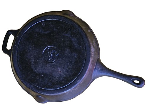 Emeril Cast Iron Skillet 12" Assist Handle Double Spout Seasoned Pan ...