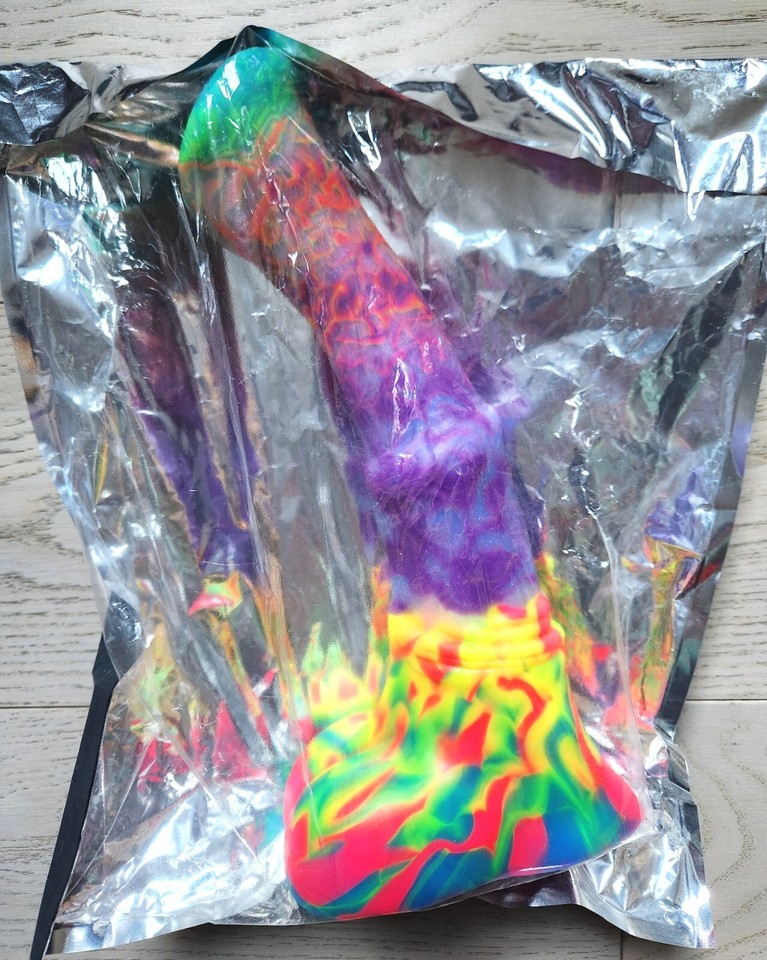 NEW Bad Dragon CHANCE FLARED Fantasy MEDIUM UV GLOW Silicone Dildo ...