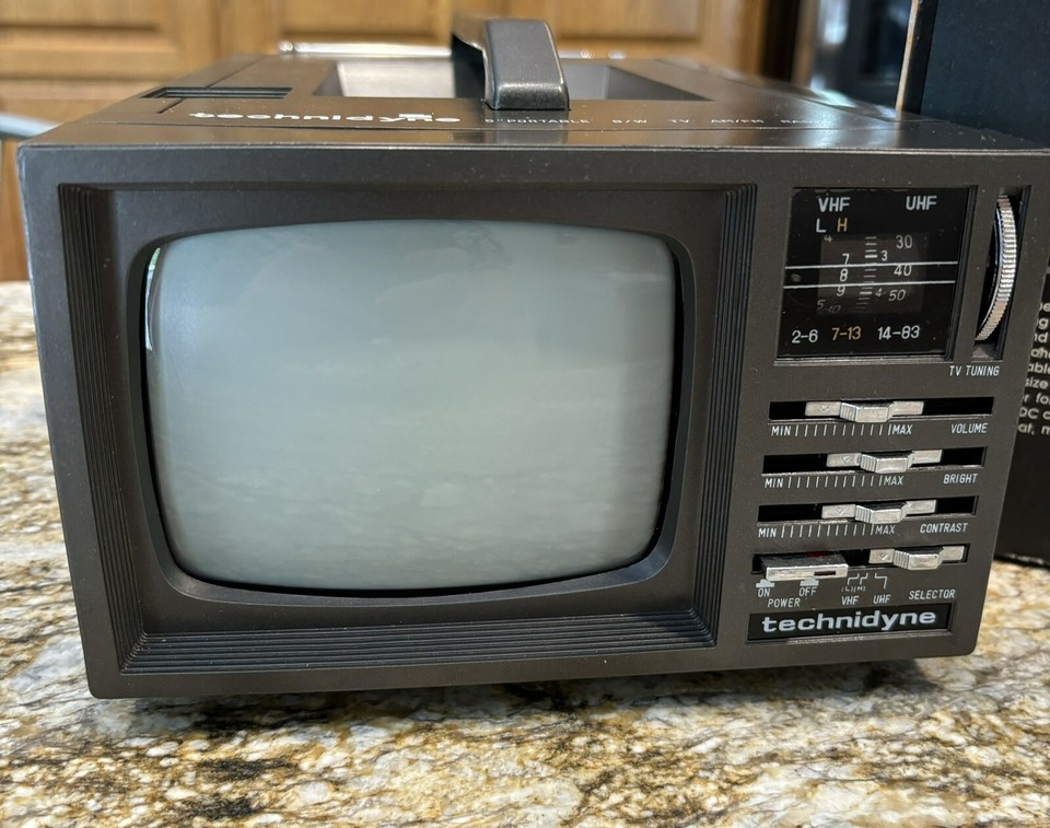 Vintage Deluxe Portable 5" Black and White TV with AM/FM Radio | eBay