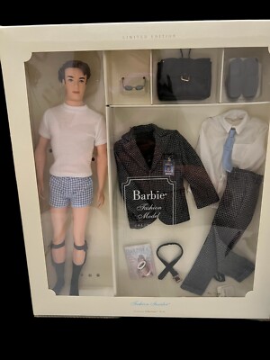 Silkstone Fashion Insider Ken Doll Gift Set Fashion Model Collection ...