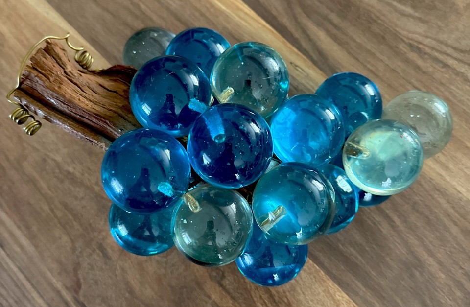 Large Vintage Lucite Grapes Blue & Green Cluster 11” Long MCM | eBay