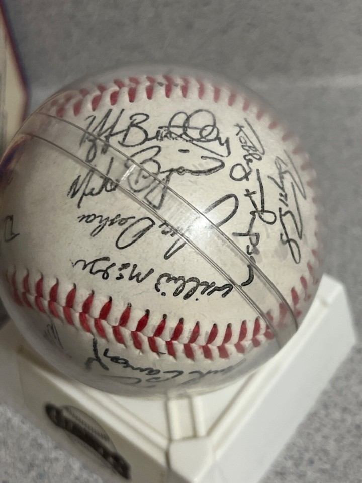 MLB Genuine Merchandise 1992 Official Autographed Baseball Ball Giants ...