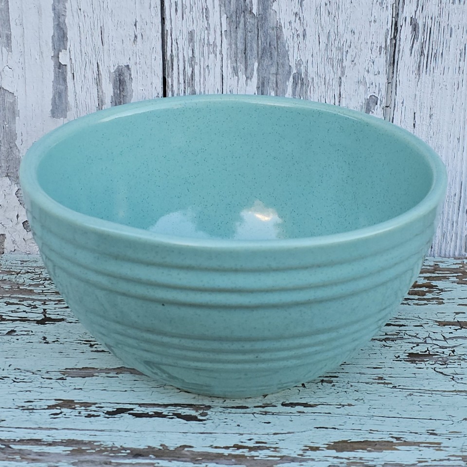 Vintage McCoy USA Robin Egg Speckled Blue Beehive 2-qt Ceramic Mixing ...
