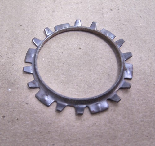 FORD 9 INCH PINION PILOT BEARING RETAINER B7A-4627-A O.E. NOS FREE ...