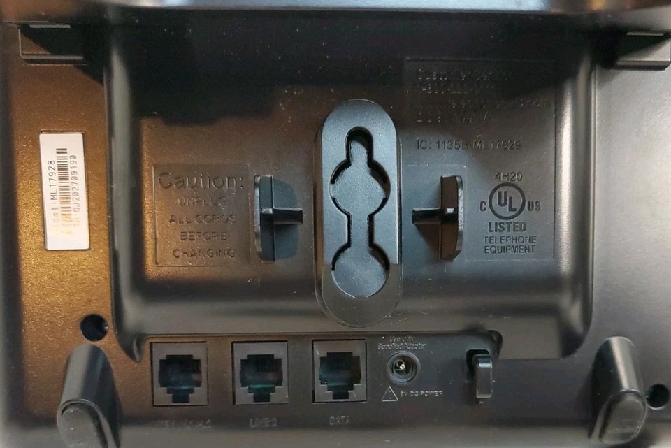 AT&T ML17928 2-Line Corded Telephone, [Lot Of 2] Caller ID/Call Waiting ...