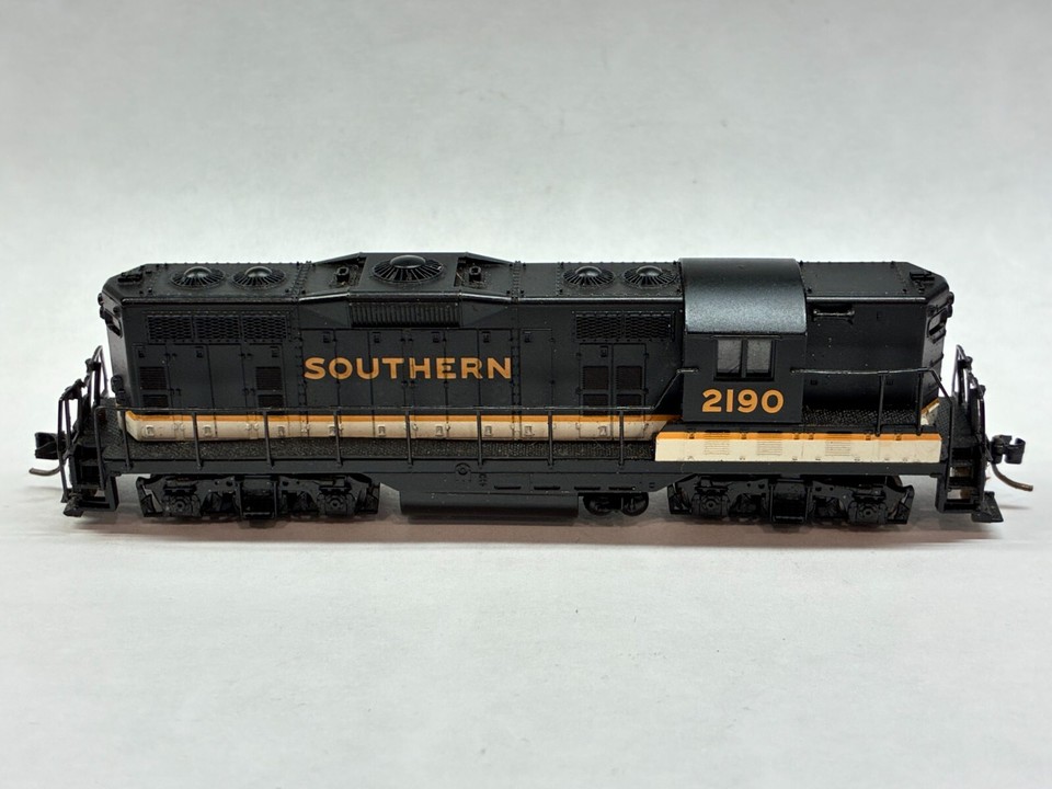 Atlas GP-7 Ph. 2 Locomotive Southern #2190 GP7 N-Scale Fast Shipping | eBay