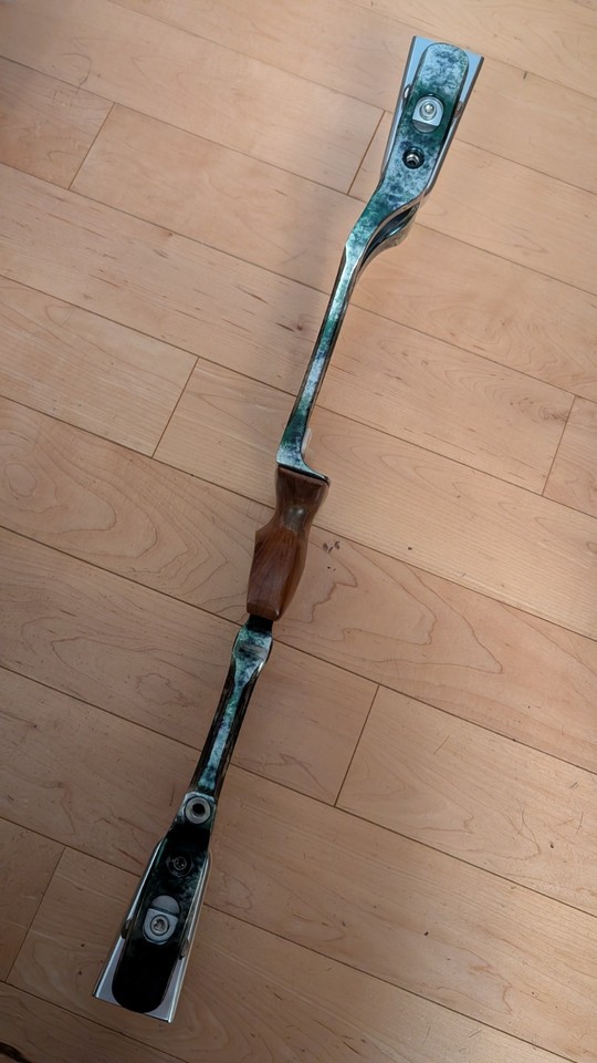 Archery: Left Hand Hoyt Avalon+ 23" Olympic Recurve/Barebow ILF Riser ...