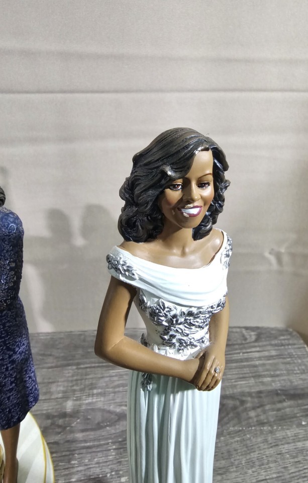 Bradford Exchange Barack & Michelle Obama Farewell Address Figurine ...