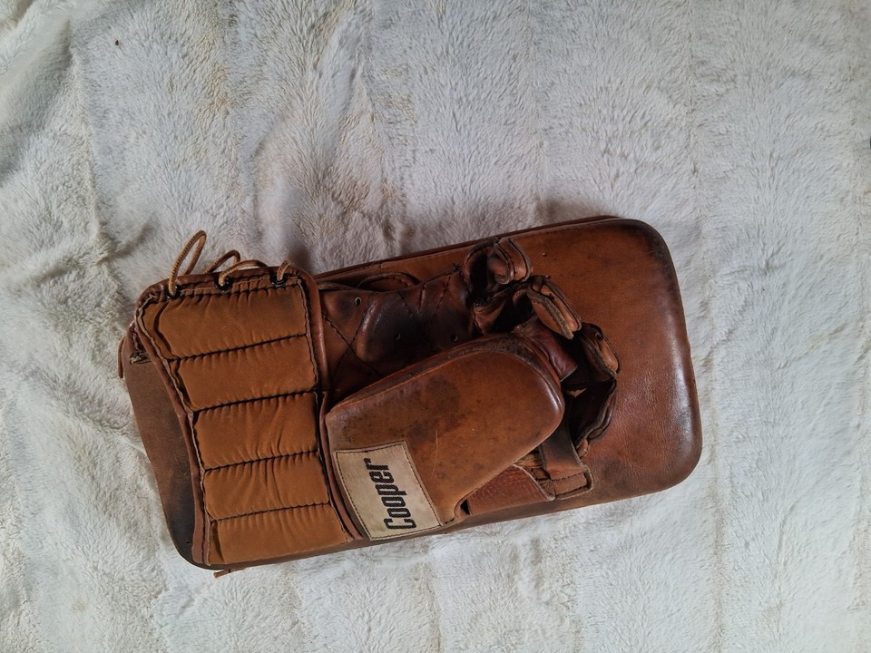 Vintage Cooper Goalie Super Pro Trapper Gm21 Gm 21 and Blocker GM12 Jr ...