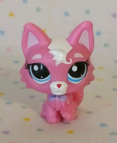 Hasbro Littlest Pet Shop LPS Hot Pink Persian Cat Toy Figure #3561 READ ...