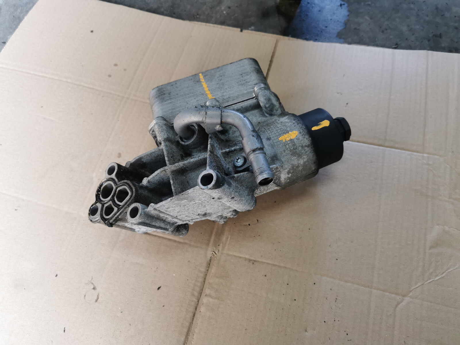 MERCEDES A45 W176 CLA CLA45 C117 2.0 PETROL OIL FILTER HOUSING ...