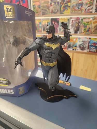 DC Core DC Collectibles Batman Statue. Black & Gold Variant. Displayed ...