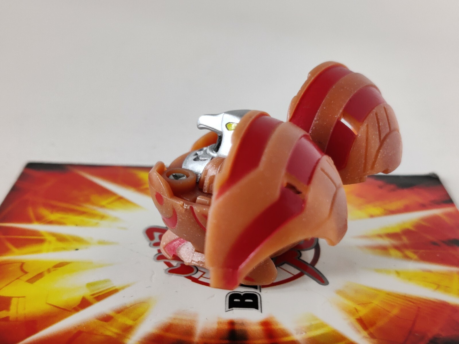Bakugan Battle Brawlers Red Brown Pyrus Bakuflip Ravenoid 470G Free ...