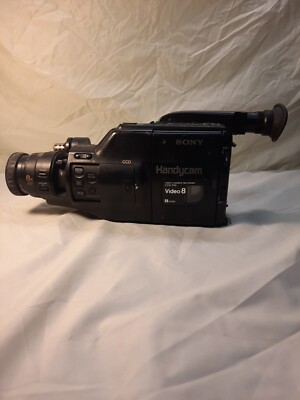 Sony Handycam Video 8- Model CCD-F55 FOR PARTS/ No Battery To Test It ...