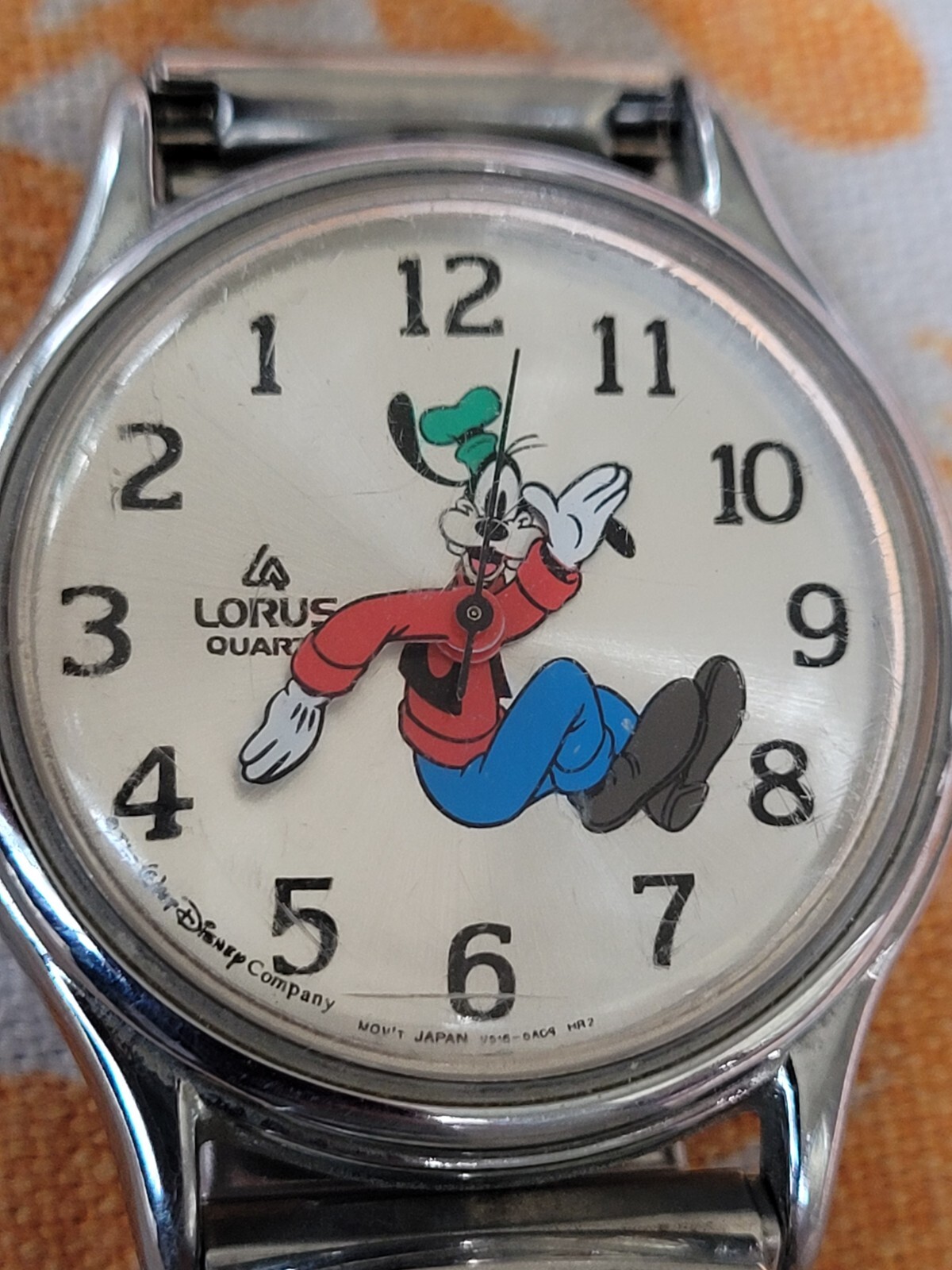 Vintage Disney Lorus Goofy Watch Analog with Speidel vintage band | eBay