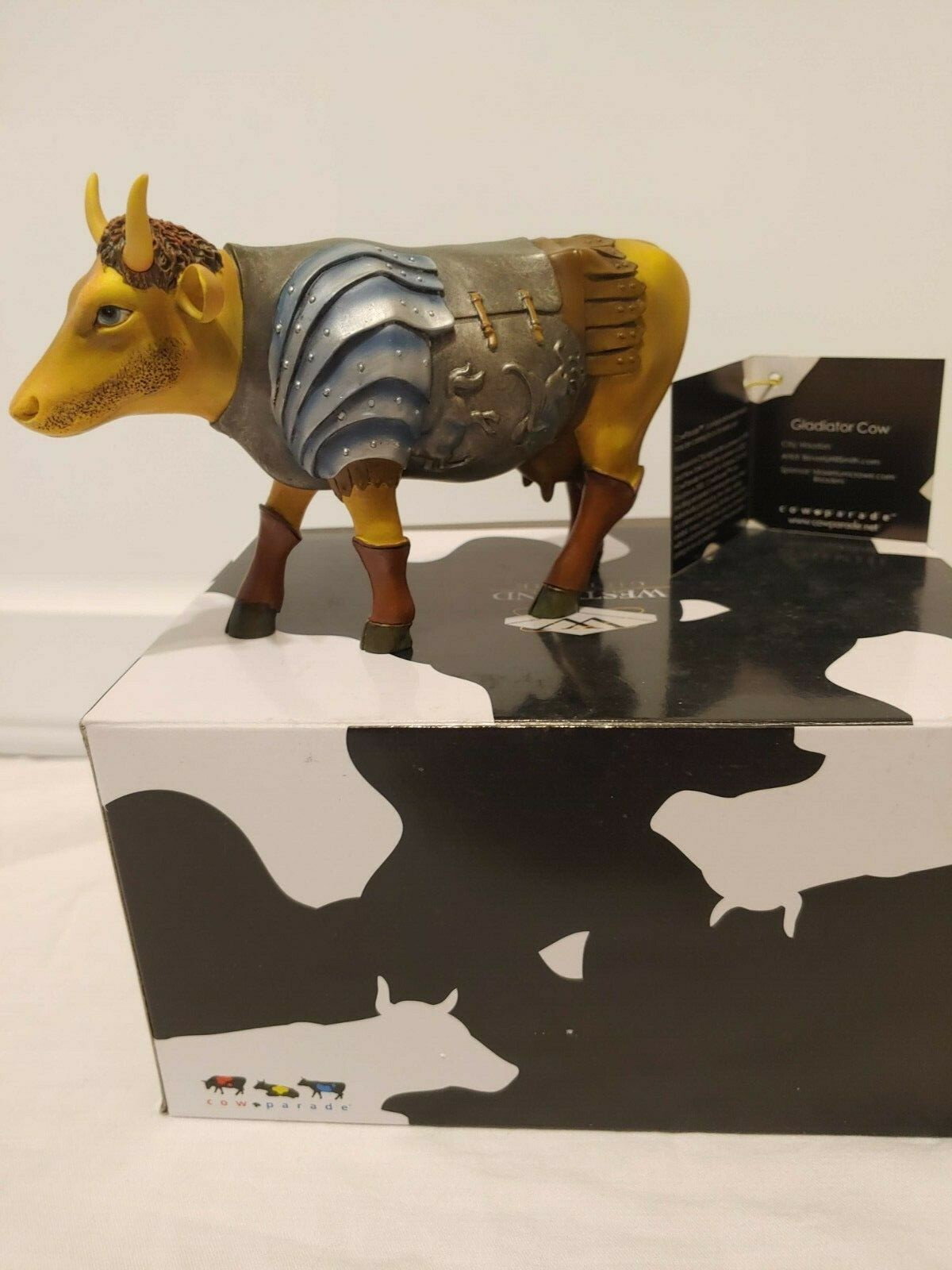 #7249 "GLADIATOR COW" Cow Parade Figurine, 2002 *RARE* New in box w ...