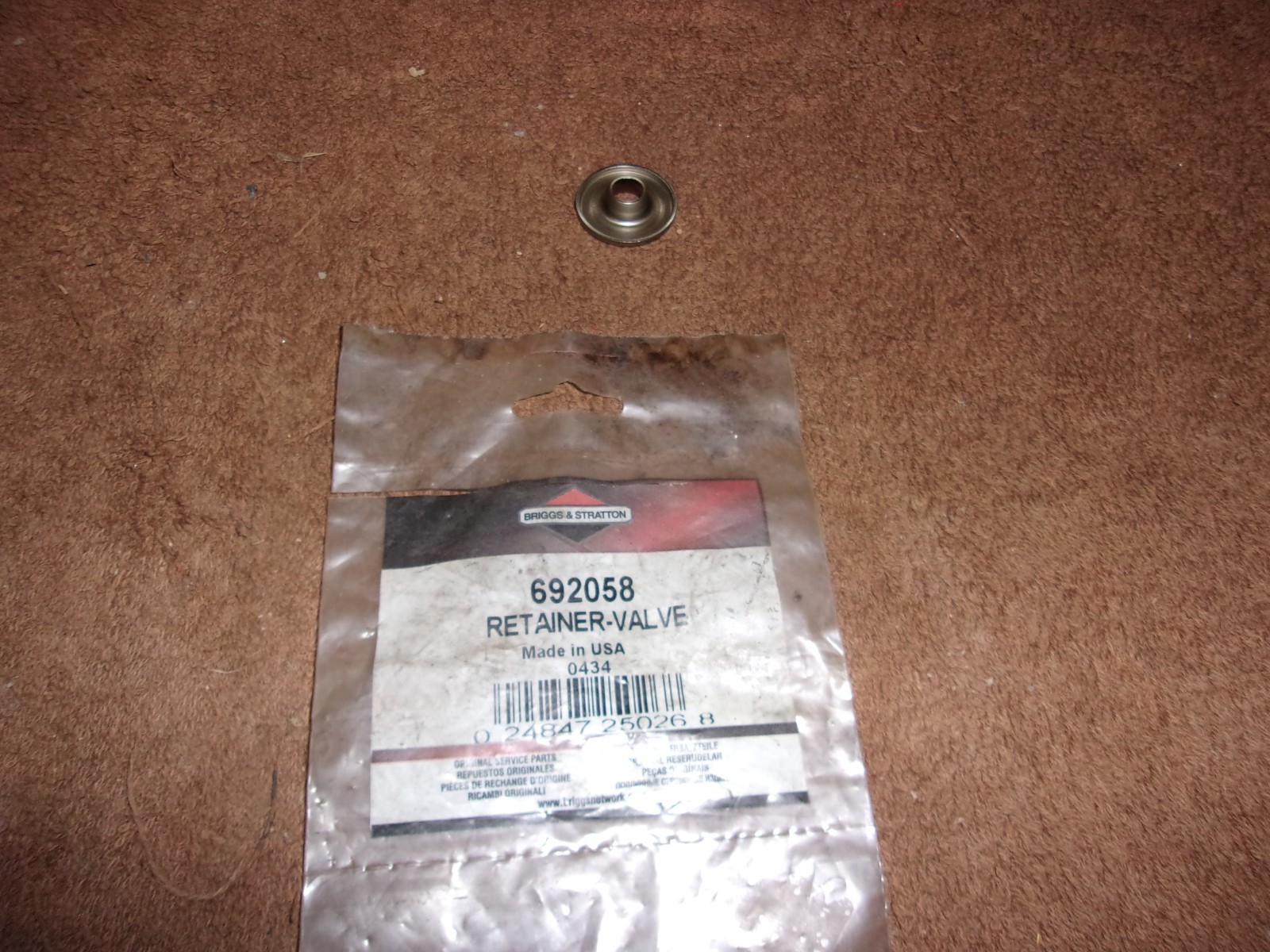 Briggs & Stratton Valve Retainer P/n 692058 *P6-2 | eBay