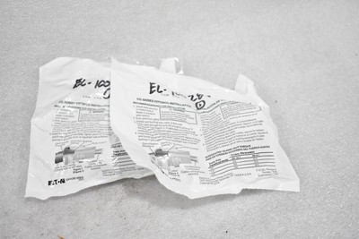 EATON CROUSE-HINDS CGB193 CABLE GLAND CG SERIES 1/2" INCH NPT (LOT OF 2 ...