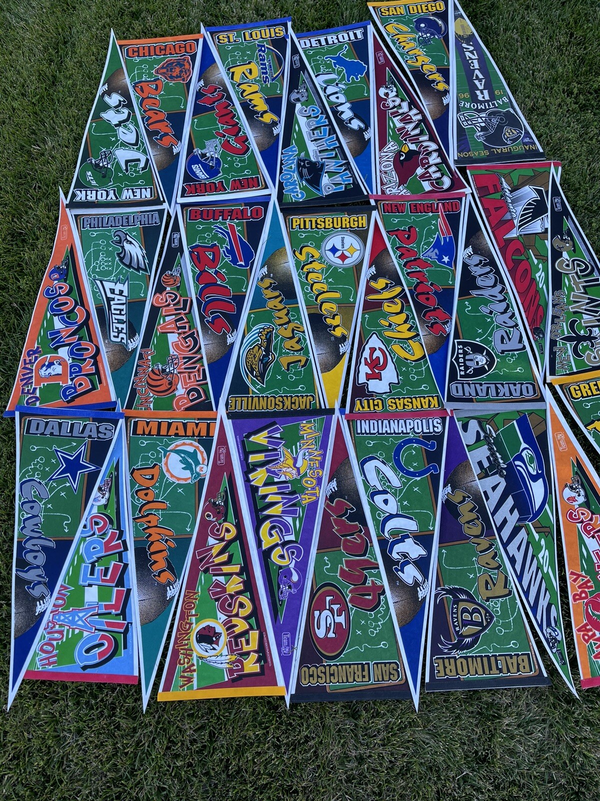 Pennant Lot of 31 1995-97 Vintage NFL Football Full Size Team Pennants ...
