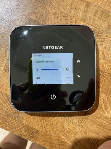 Netgear Nighthawk M2 MR2100 4G Mobile Wifi Broadband Router EE used ...