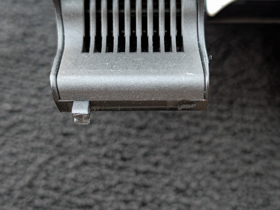 Chrysler Crossfire Ash Tray Assembly - 1936800152 - FREE SHIPPING ...