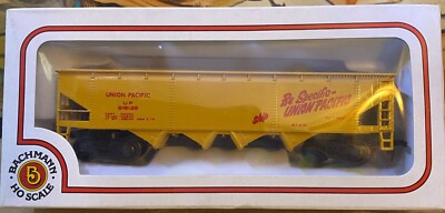 Bachmann Ho Scale - 42' Open Quad Offset Hopper Union Pacific 518125 ...