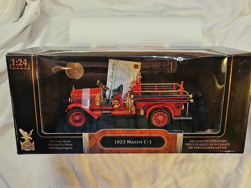 Road Signature 1/24 1923 Maxim C-1 Fire Truck Pumper 24K Gold Mint in ...