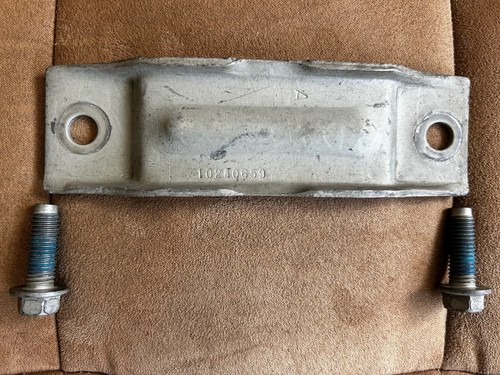 2014-2019 C7 Corvette Rear Leaf Spring Bracket and Bolts Hardware OEM ...