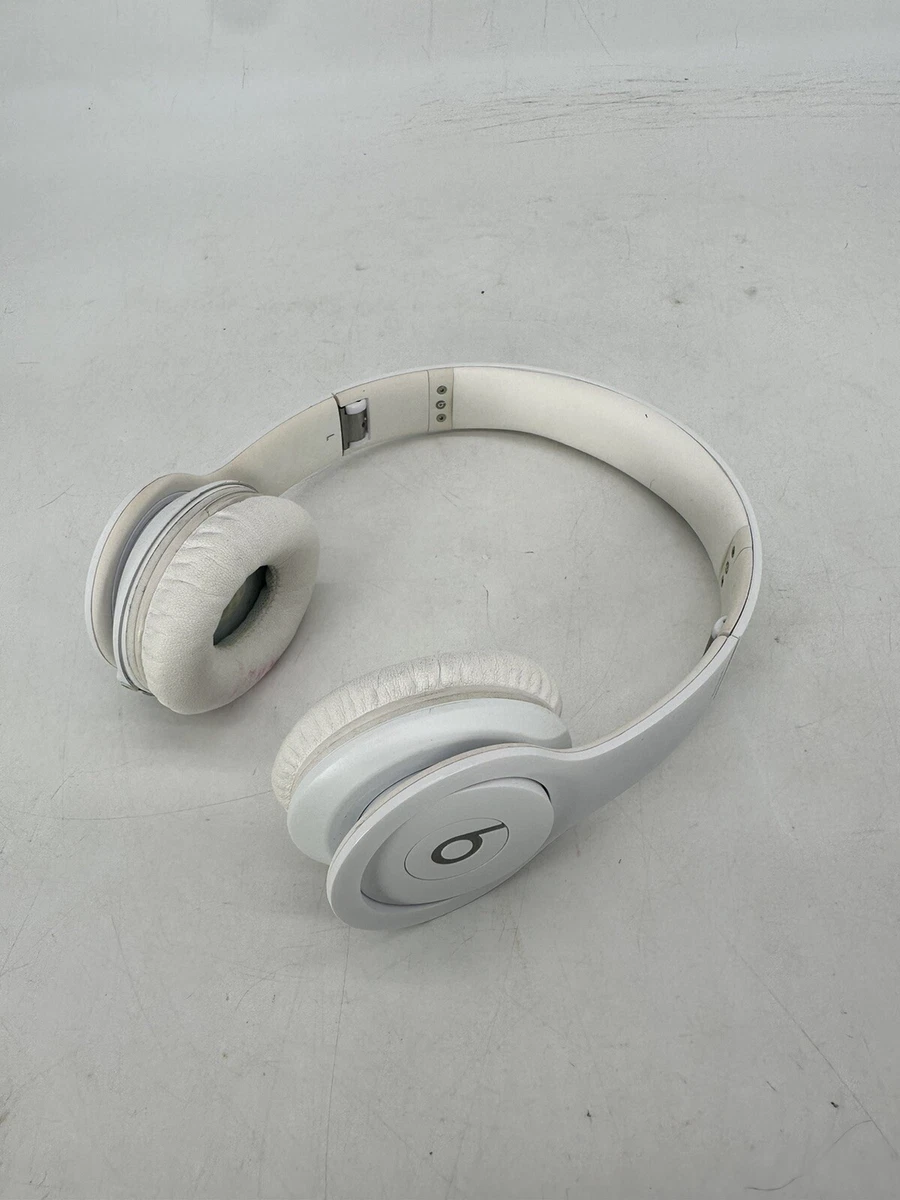 Beats Solo White Matte
