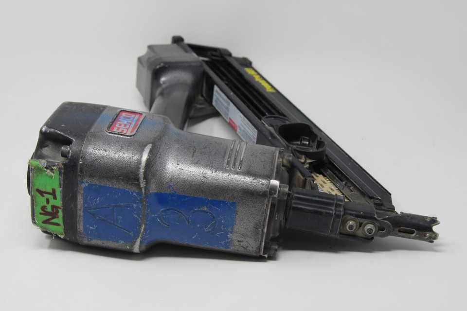 Senco FramePro 601 2-Inch to 3-1/2" Clipped Head Framing Nailer ...