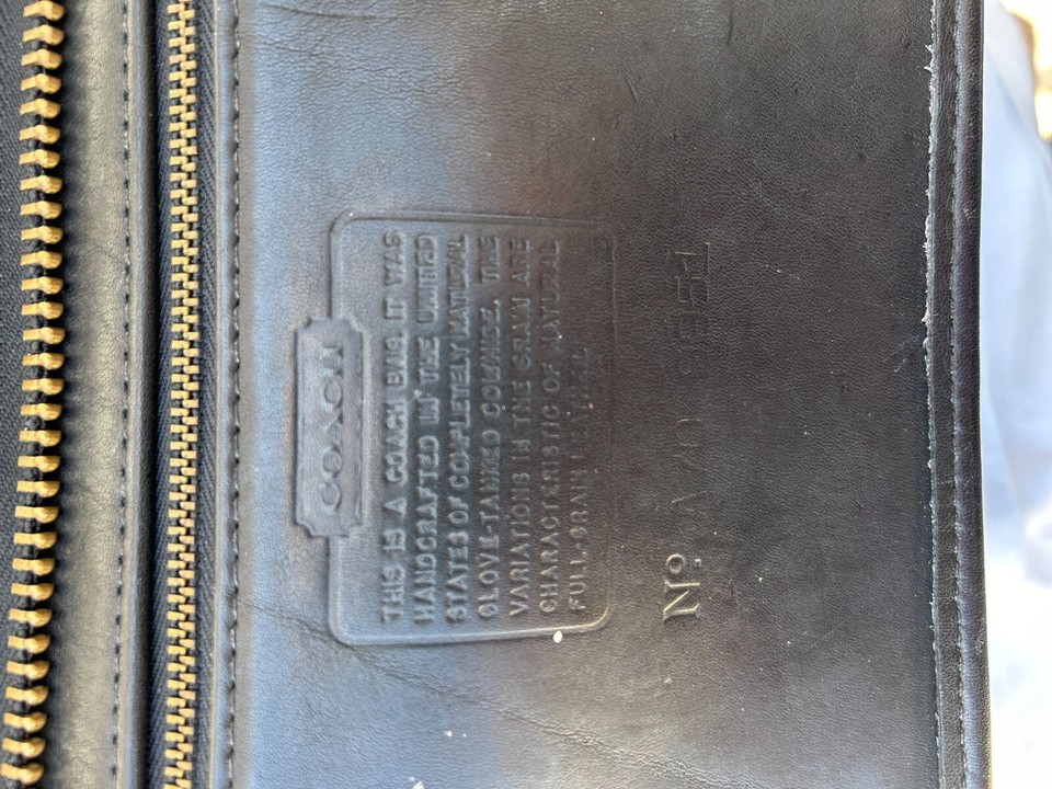 Vintage COACH 9951 Patricia Legacy flap black leather cross body bag ...