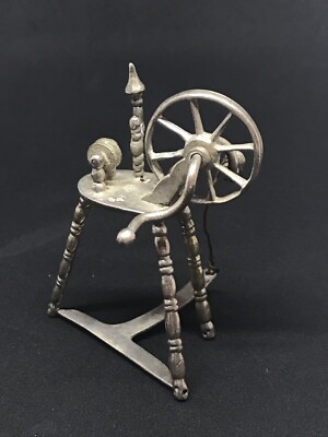 Miniatures - Spinning Wheel