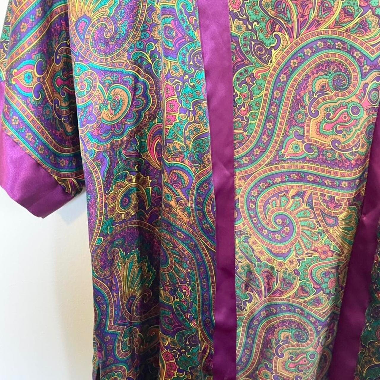 Vintage Amy Winehouse style paisley satin robe One Si… - Gem