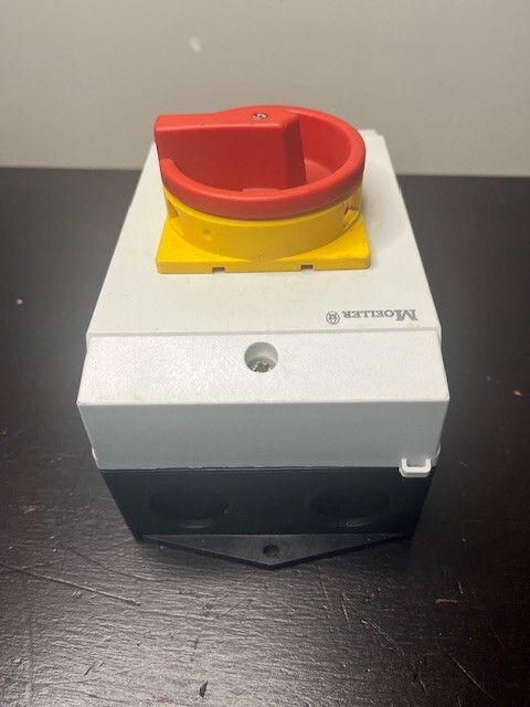 MOELLER P1-25 LOCKABLE DISCONNECT SWITCH WITH ENCLOSURE | eBay