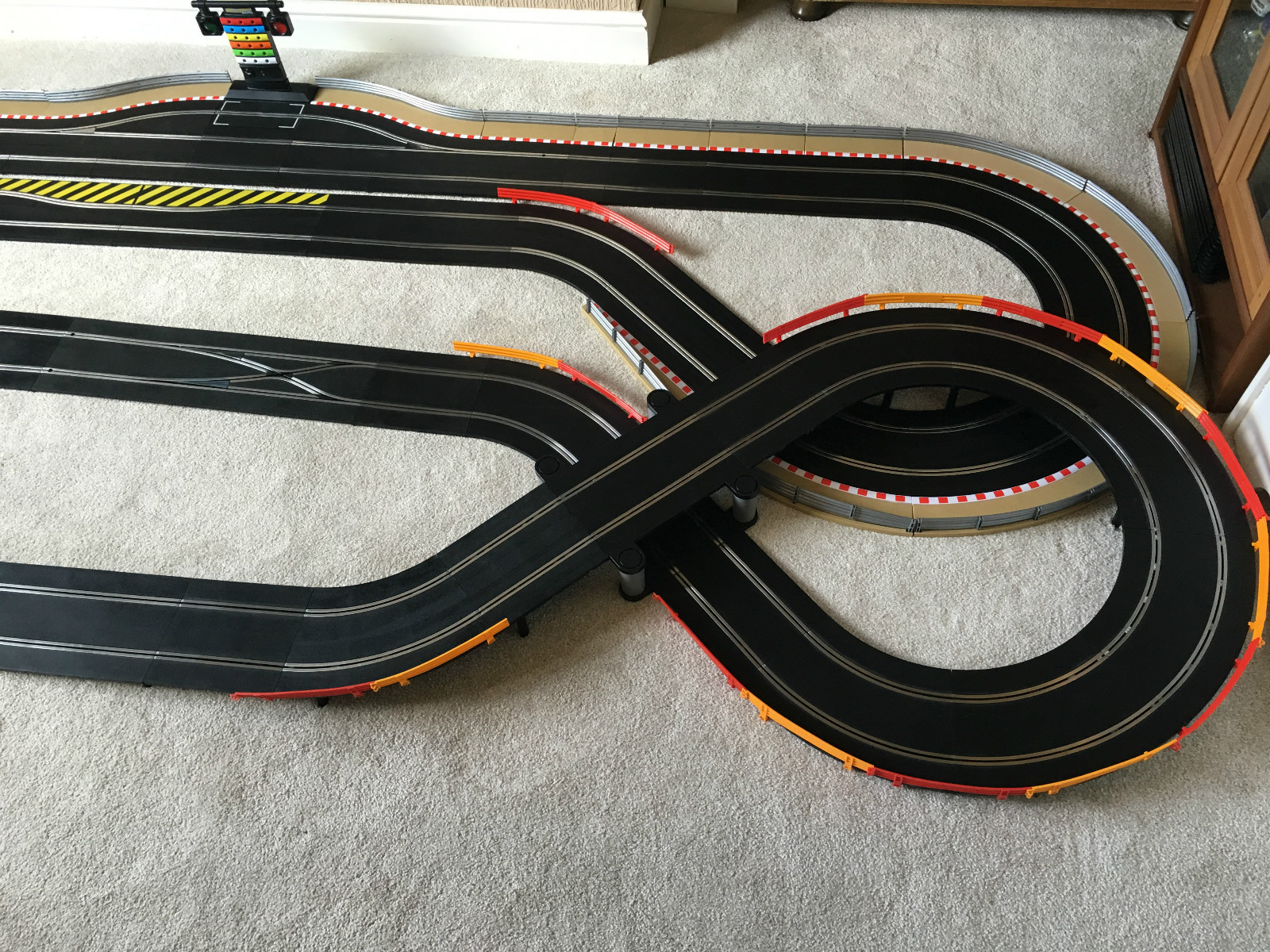 Scalextric Digital Very Large Layout with Lap Counter & 4 Cars | eBay UK
