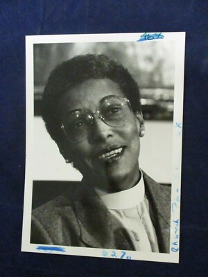 Vintage Rev. Barbara Harris 1st female Bishop Vintage Glossy Press ...