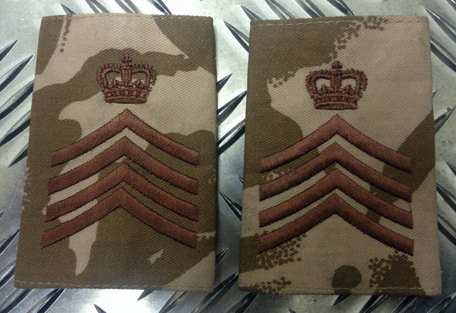 Genuine British Army Desert Camo DRUM MAJOR Rank Slides / Epaulettes ...