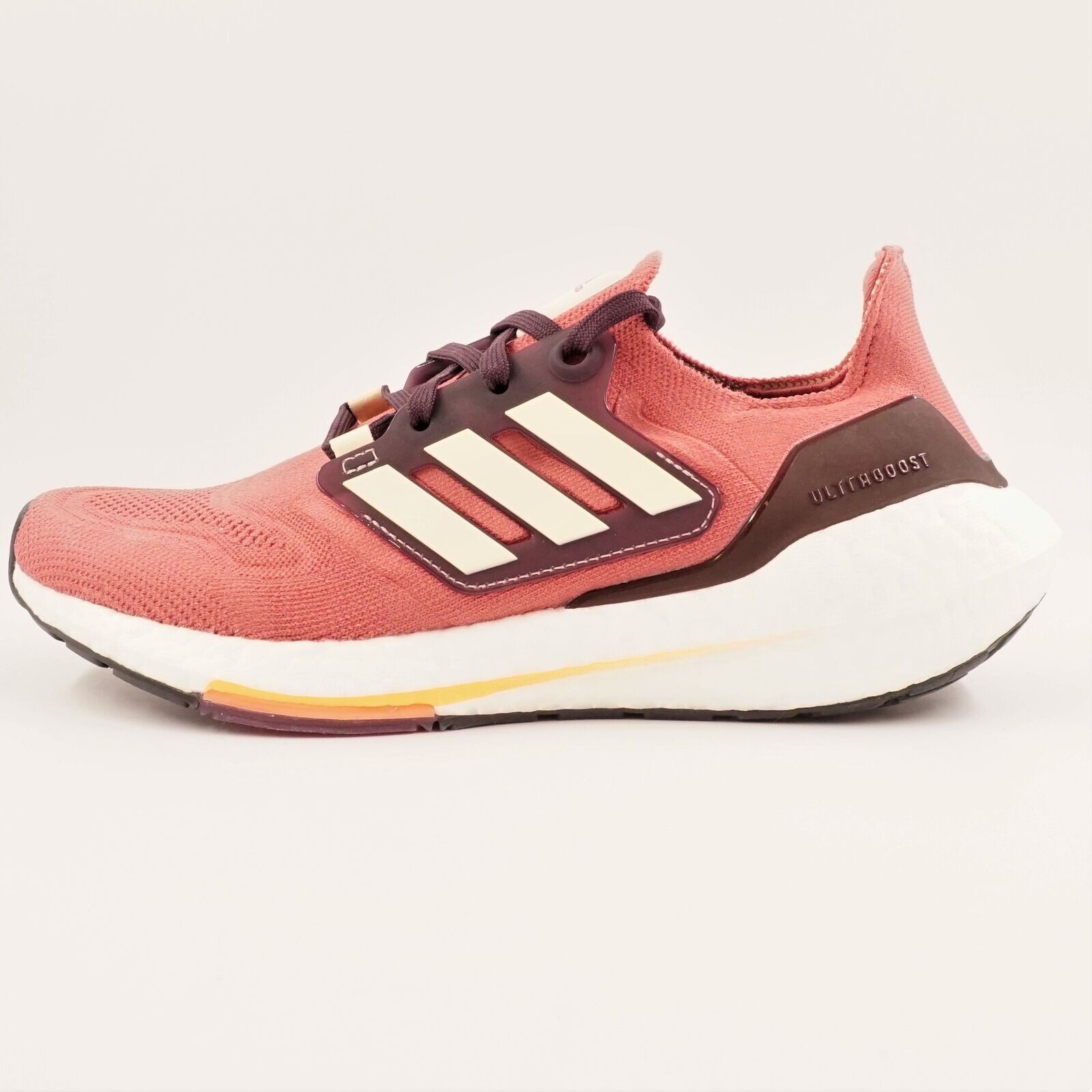 Adidas ULTRABOOST 22 GX6670 Women's Running Shoes US Size 6.5 damaged ...