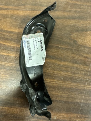 Genuine GM Driver Side Radiator Support Tie Bar Bracket 84569036 | eBay