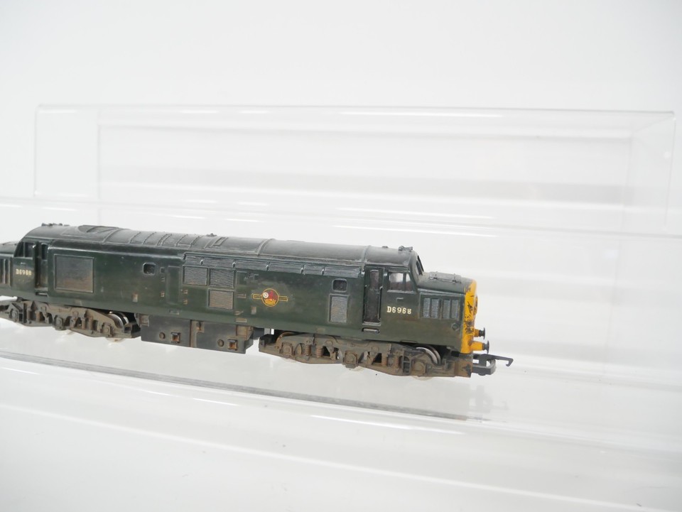 Hornby OO Gauge Class 37 Diesel Loco D6968 BR Green Re-painted ...