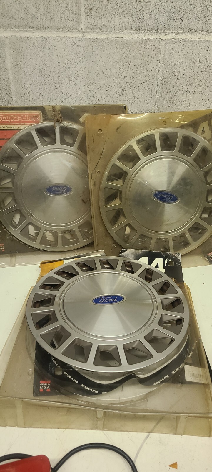 (3) OEM 1988-1994 Ford Aerostar Tempo 14" Hubcap Wheel Cover E89A-1130 ...