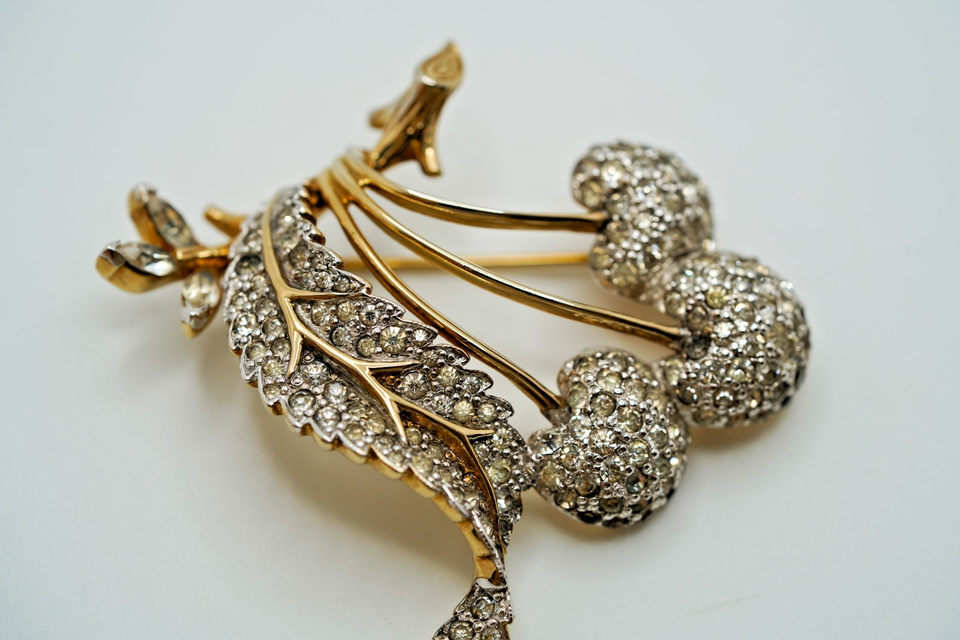Vintage JOMAZ Joseph Mazer Gold Rhinestone Cherry Cherries Brooch 5.7cm ...
