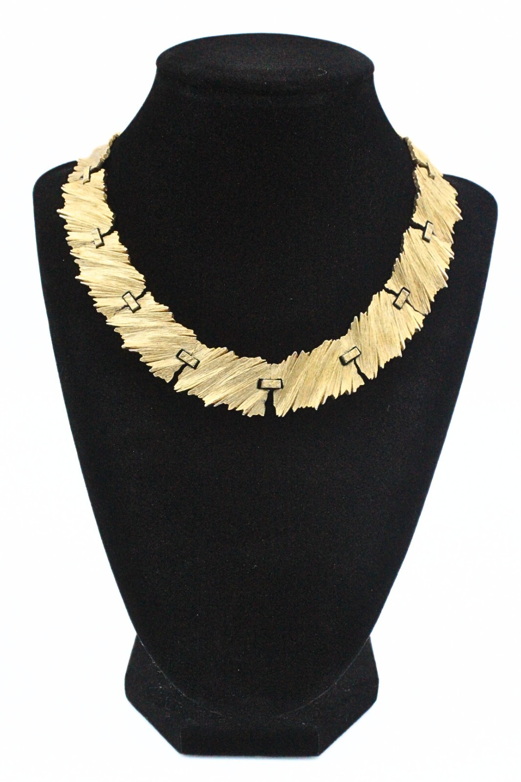 Trifari Signed Designer High End Gold Plate Textured … - Gem