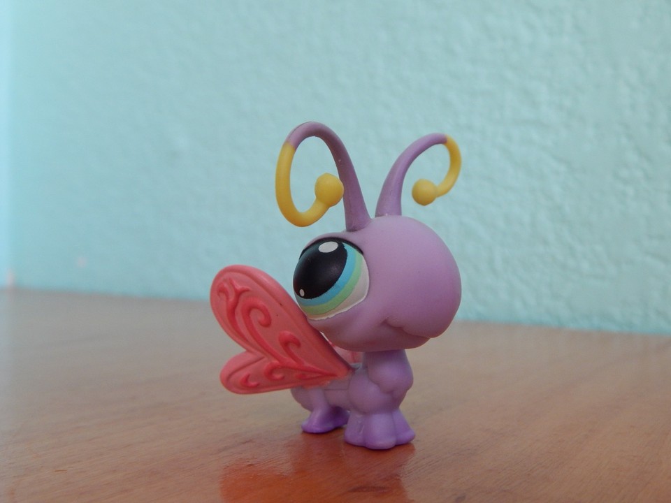 LPS #93 Purple Butterfly with Pink Wings and Blue Eyes 2005 | eBay